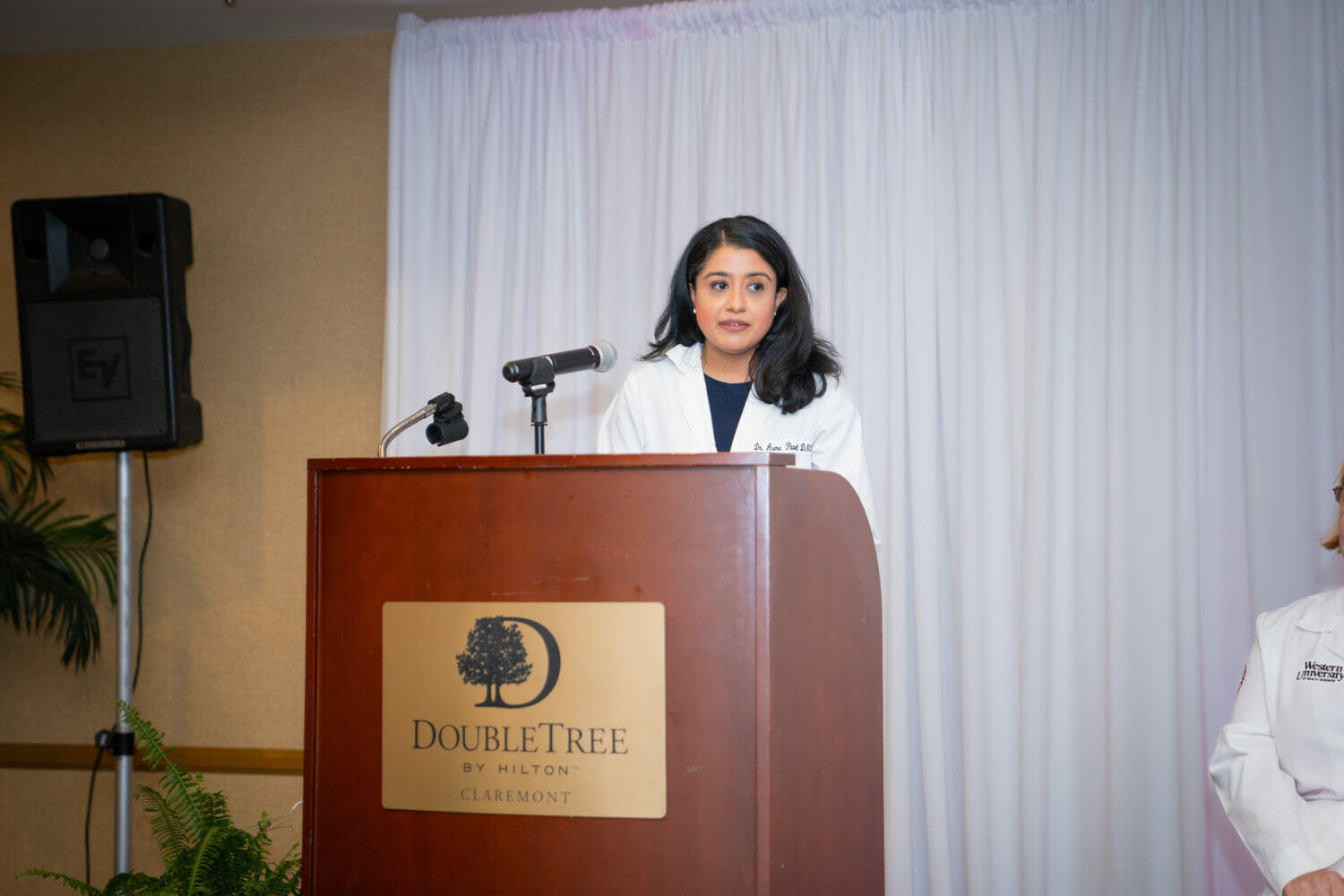 WesternU College of Dental Medicine white coat ceremony: a symbol of ...