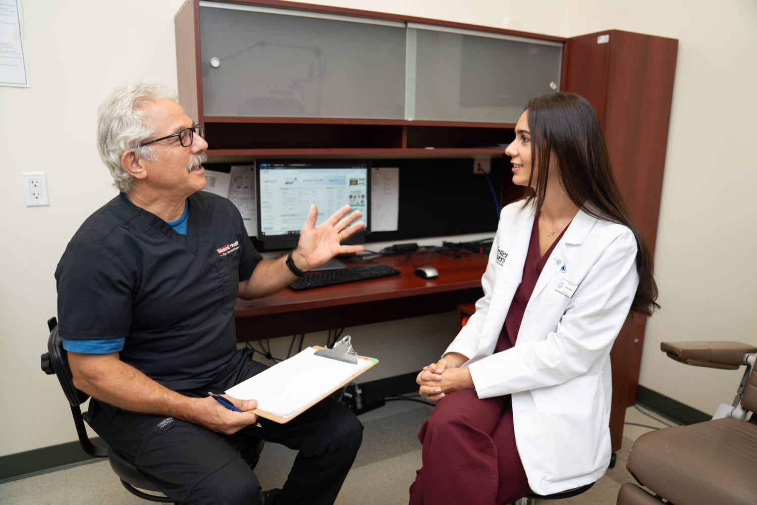 WesternU Optometry Student Helps Patient with Free Contacts